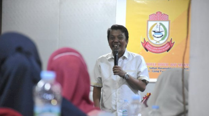 Pilah Sampah, Abdul Wahab Tahir Ajak Masyarakat Peduli Lingkungan – Infokini.id